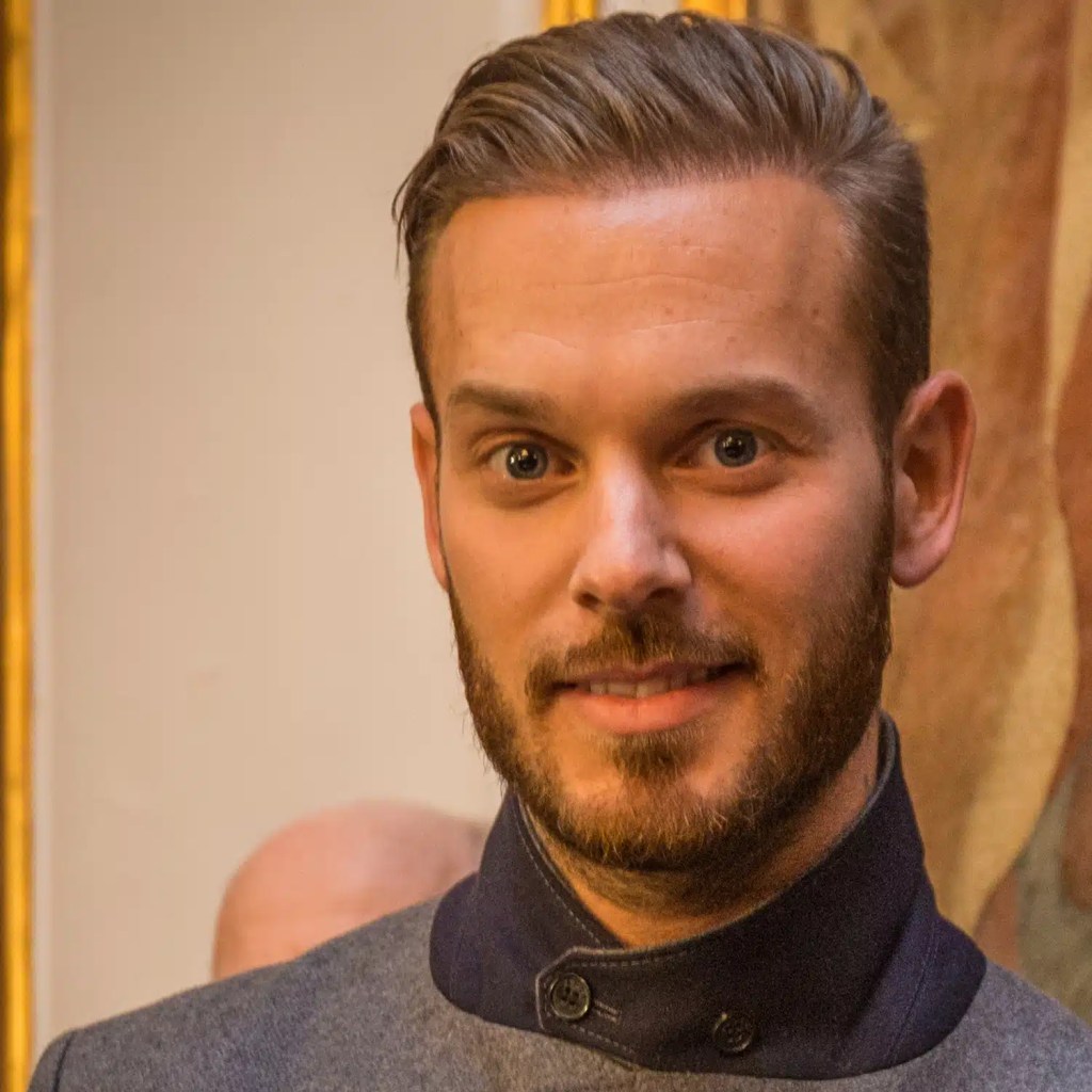 Contacter MATT POKORA | Écrire à Matthieu Tota ou #MPokora - Contact ...