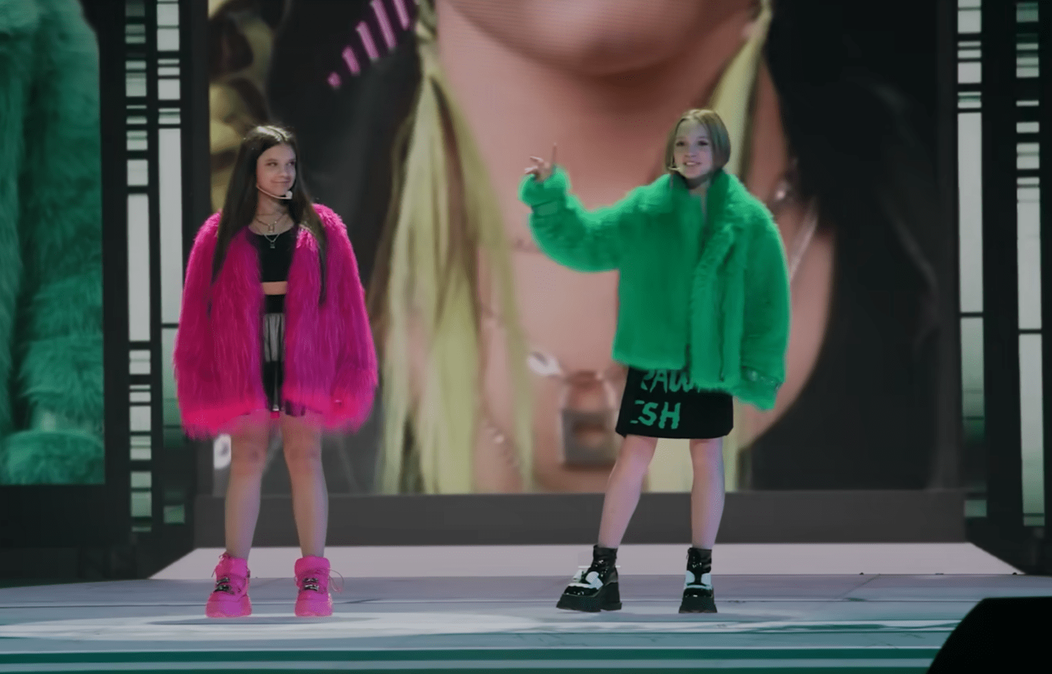 SIGMA BOY: Contacter les chanteuses Betsy & Maria Yankovskaya